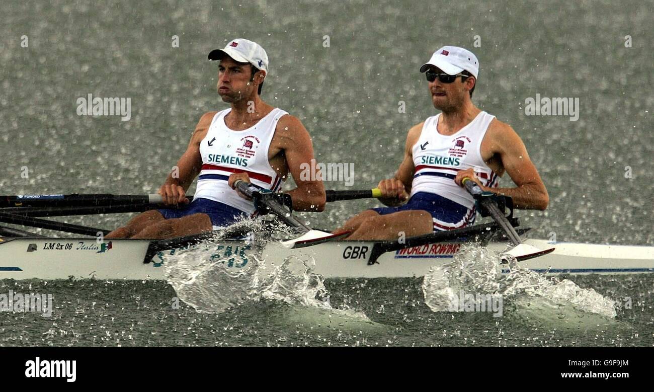 Mark hunter rowing hi-res stock photography and images - Alamy