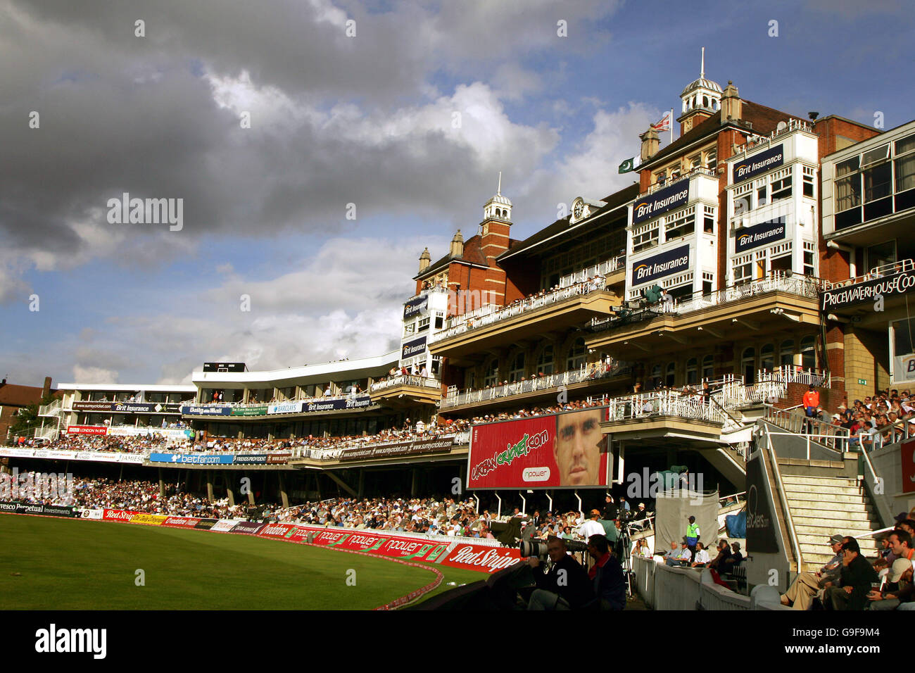 The oval general cricket hi-res stock photography and images - Alamy