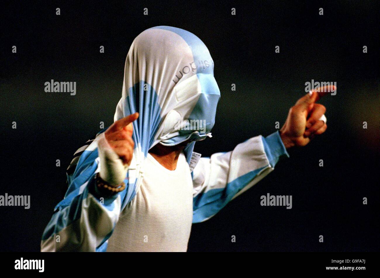 Lazio's Fabrizio Ravanelli's trademark goal celebration Stock Photo - Alamy