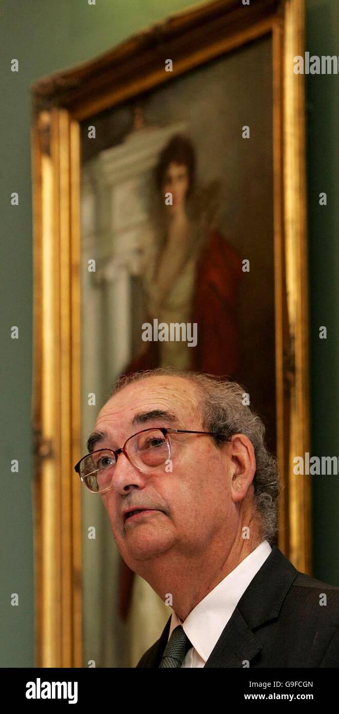 Stephen Crow High Resolution Stock Photography and Images - Alamy