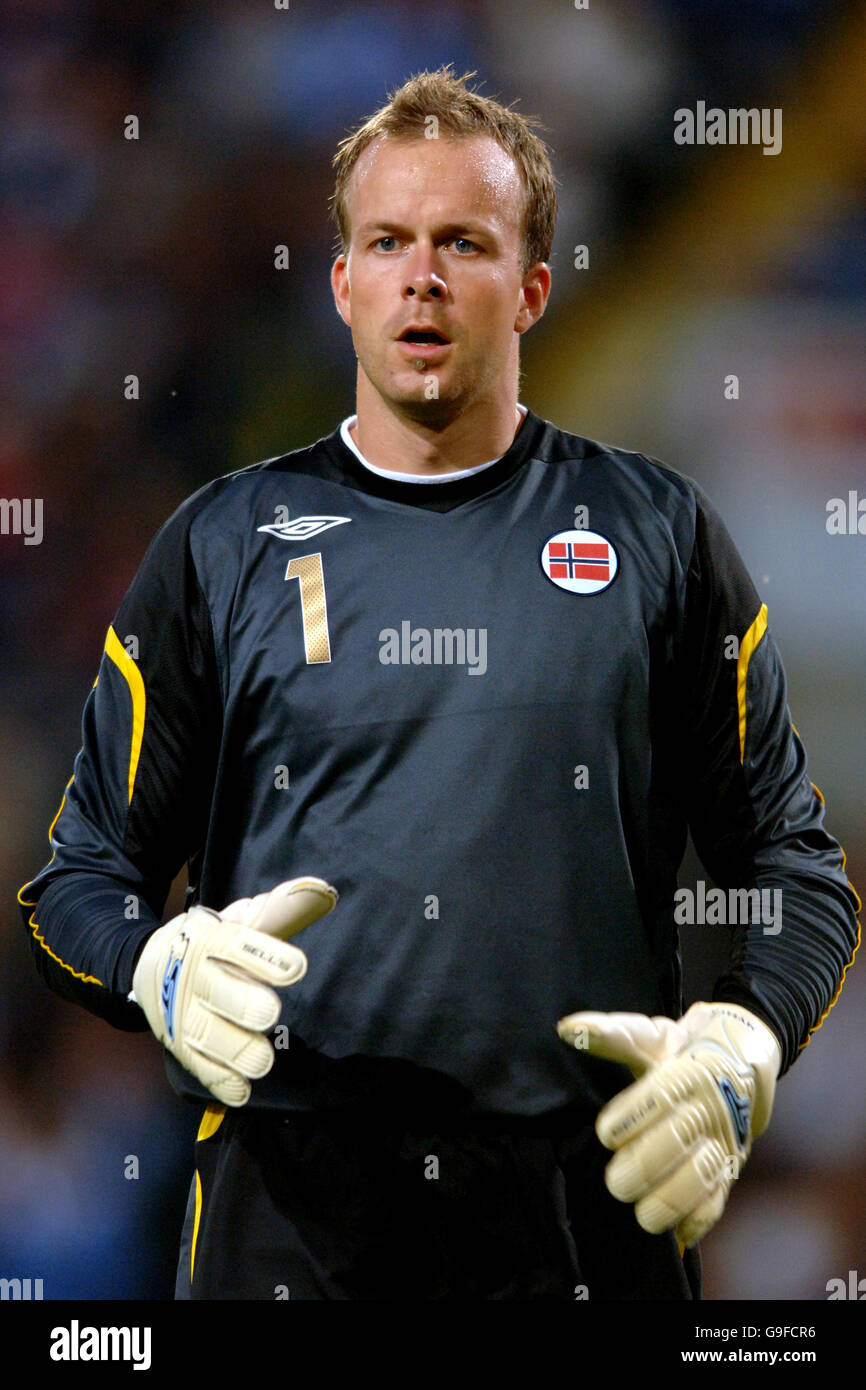 Soccer - International Friendly - Norway v Brazil - Ullevaal Stadium ...