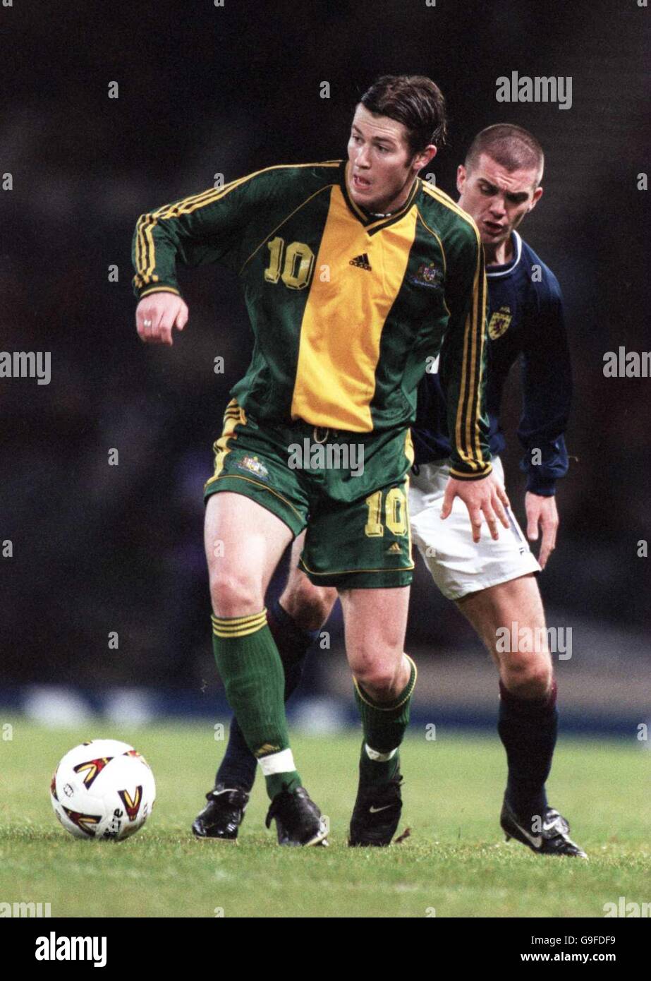 Dominic matteo scotland international hi-res stock photography and ...