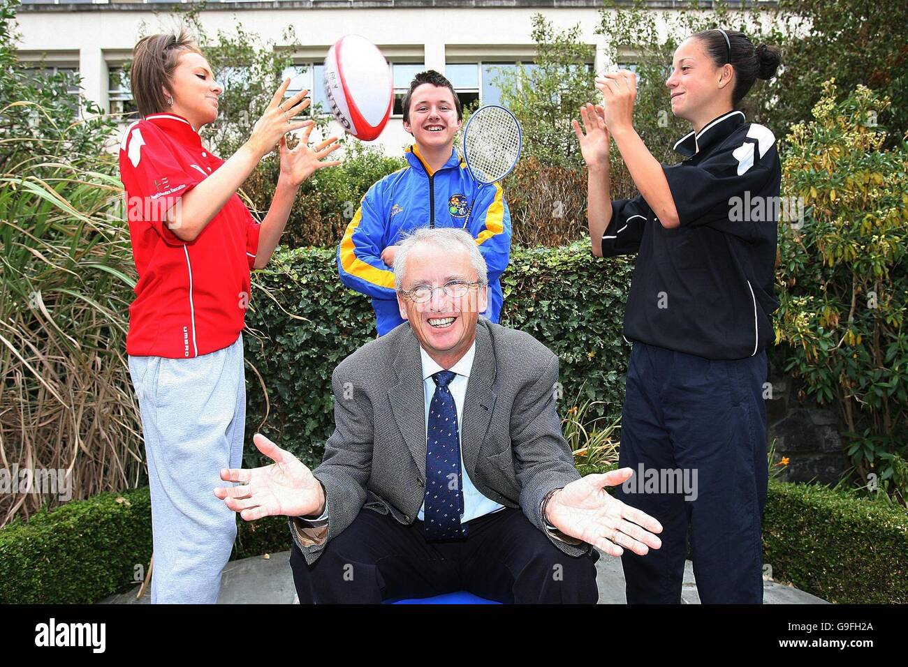 Former Irish athlete John Tracey is joined by (Left to Right) Irish ...