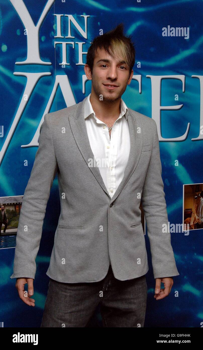 Sezer from Big Brother arrives for the premiere of Lady in the Water ...