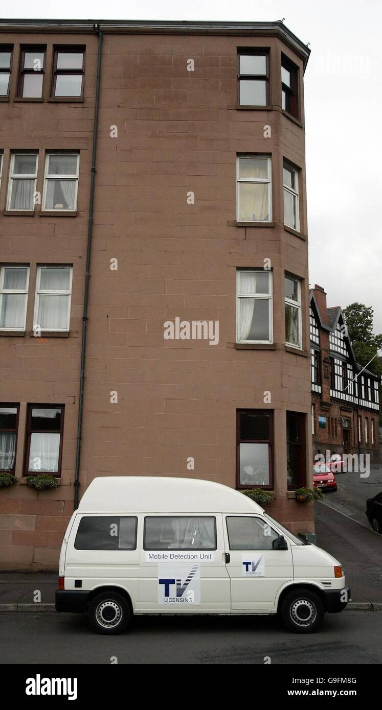 Tv licensing van hi-res stock photography and images - Alamy