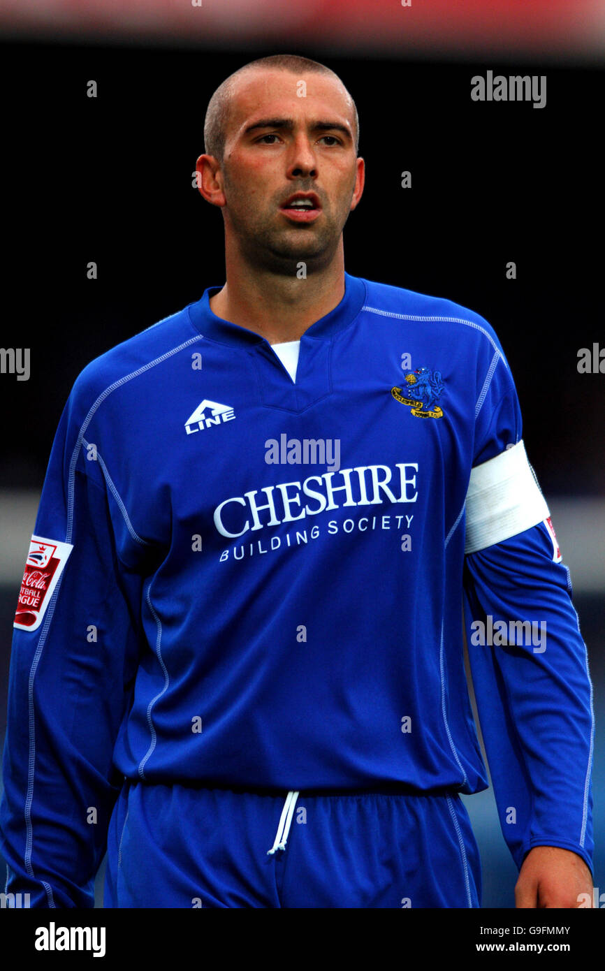 David moss football hi-res stock photography and images - Alamy