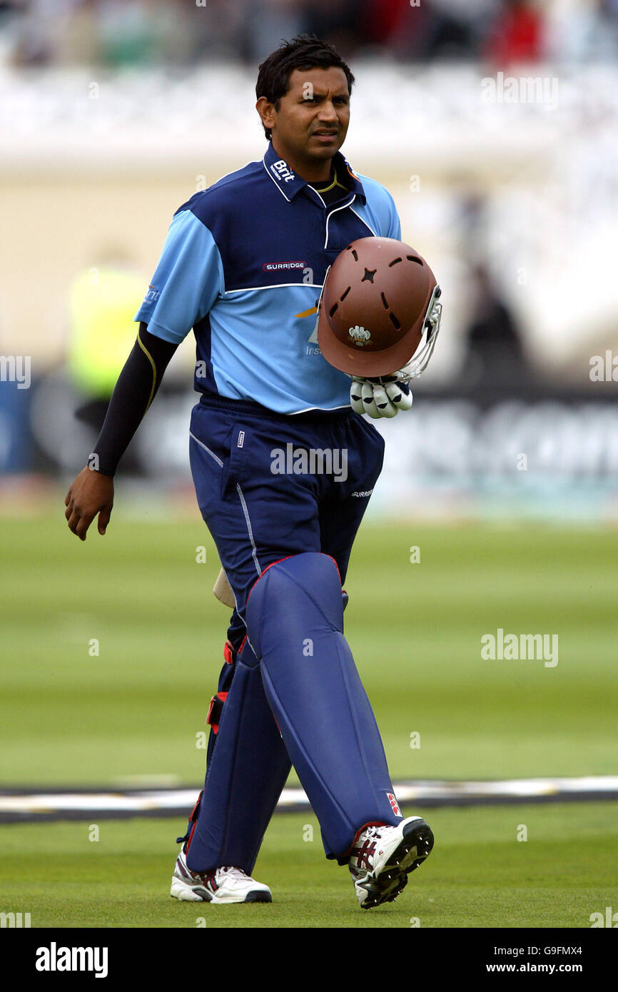 Surrey brown caps nayan doshi hi-res stock photography and images - Alamy