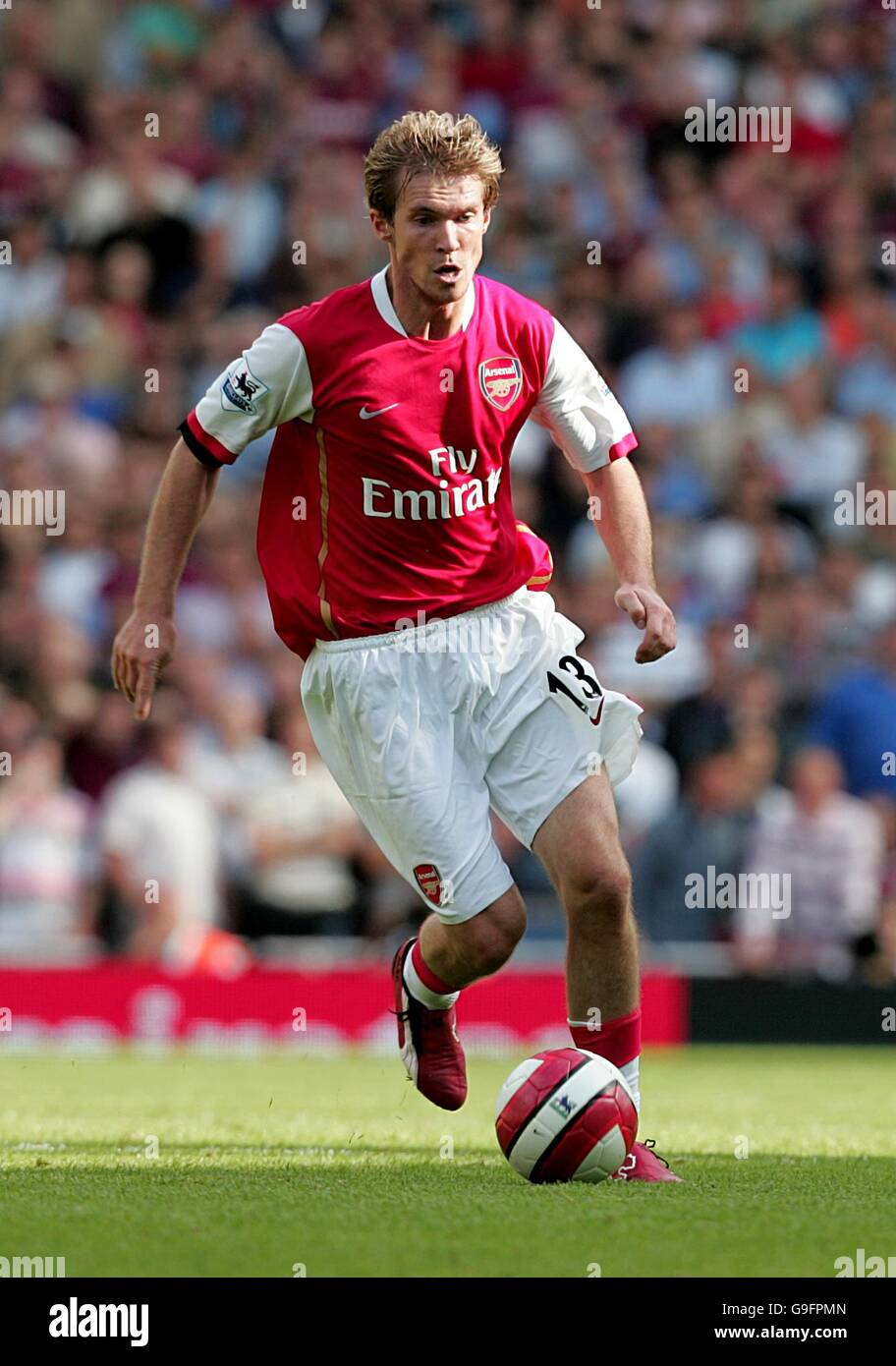 Emirates stadium alexander hleb hi-res stock photography and images - Alamy
