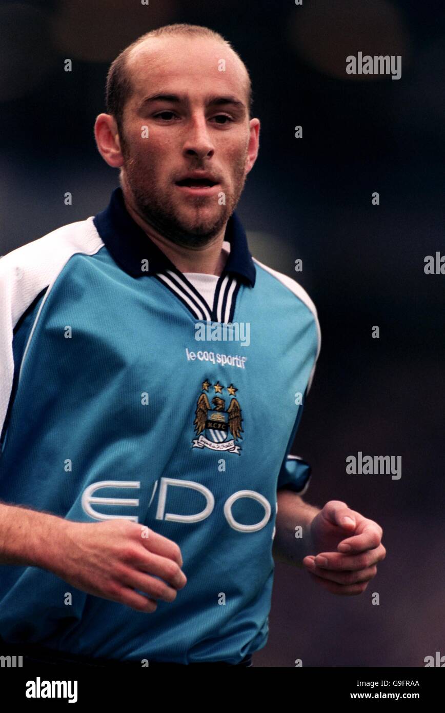 Manchester citys danny tiatto hi-res stock photography and images - Alamy