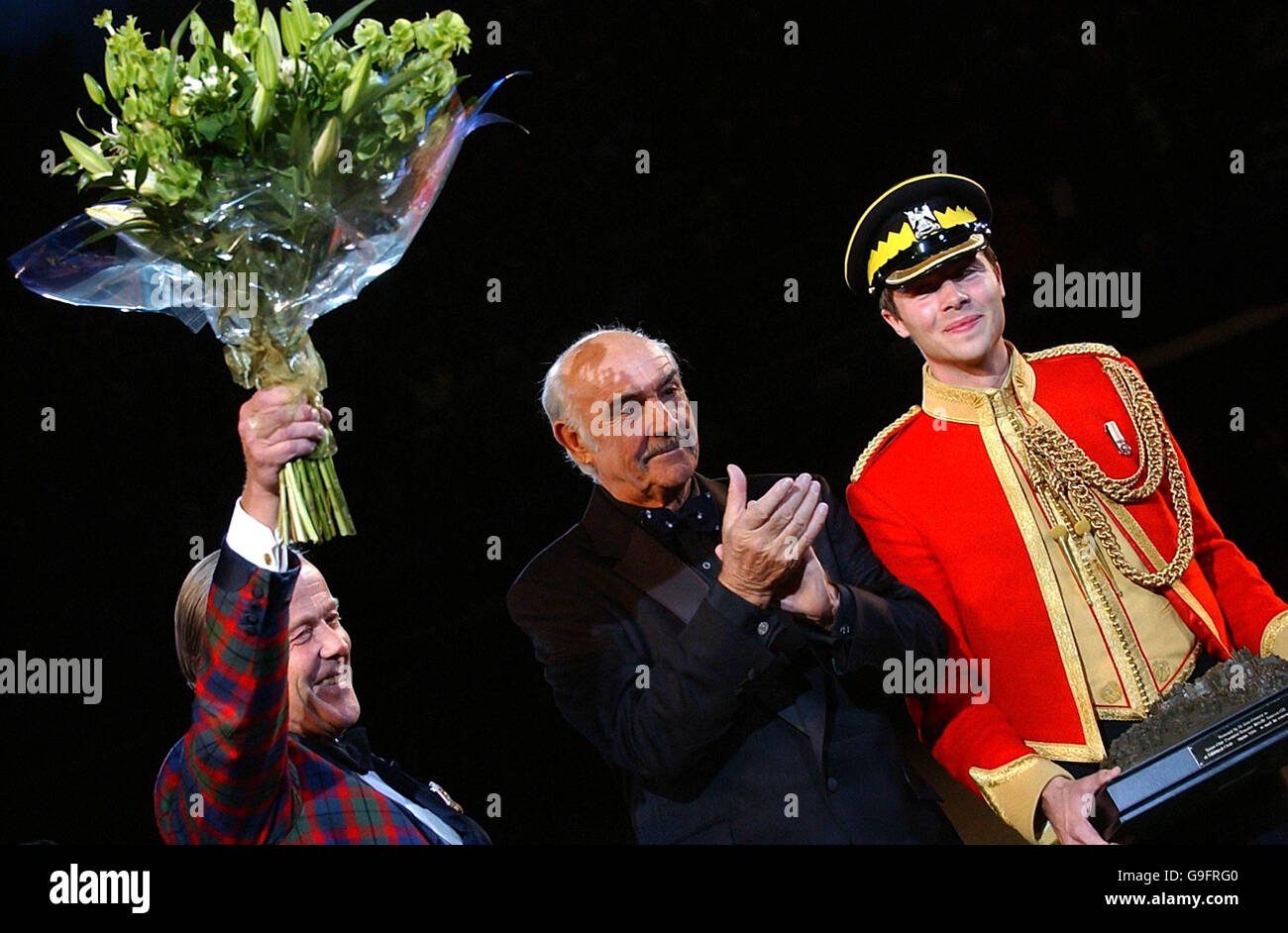 Sean connery edinburgh castle hi-res stock photography and images - Alamy