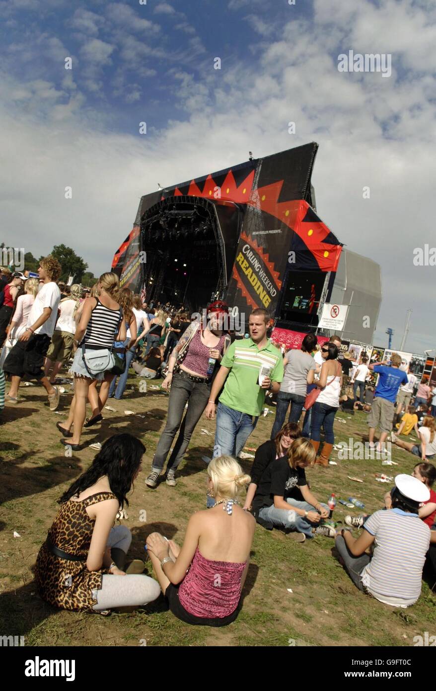 Carling Reading Festival. The crowd at the Carling Reading Festival ...