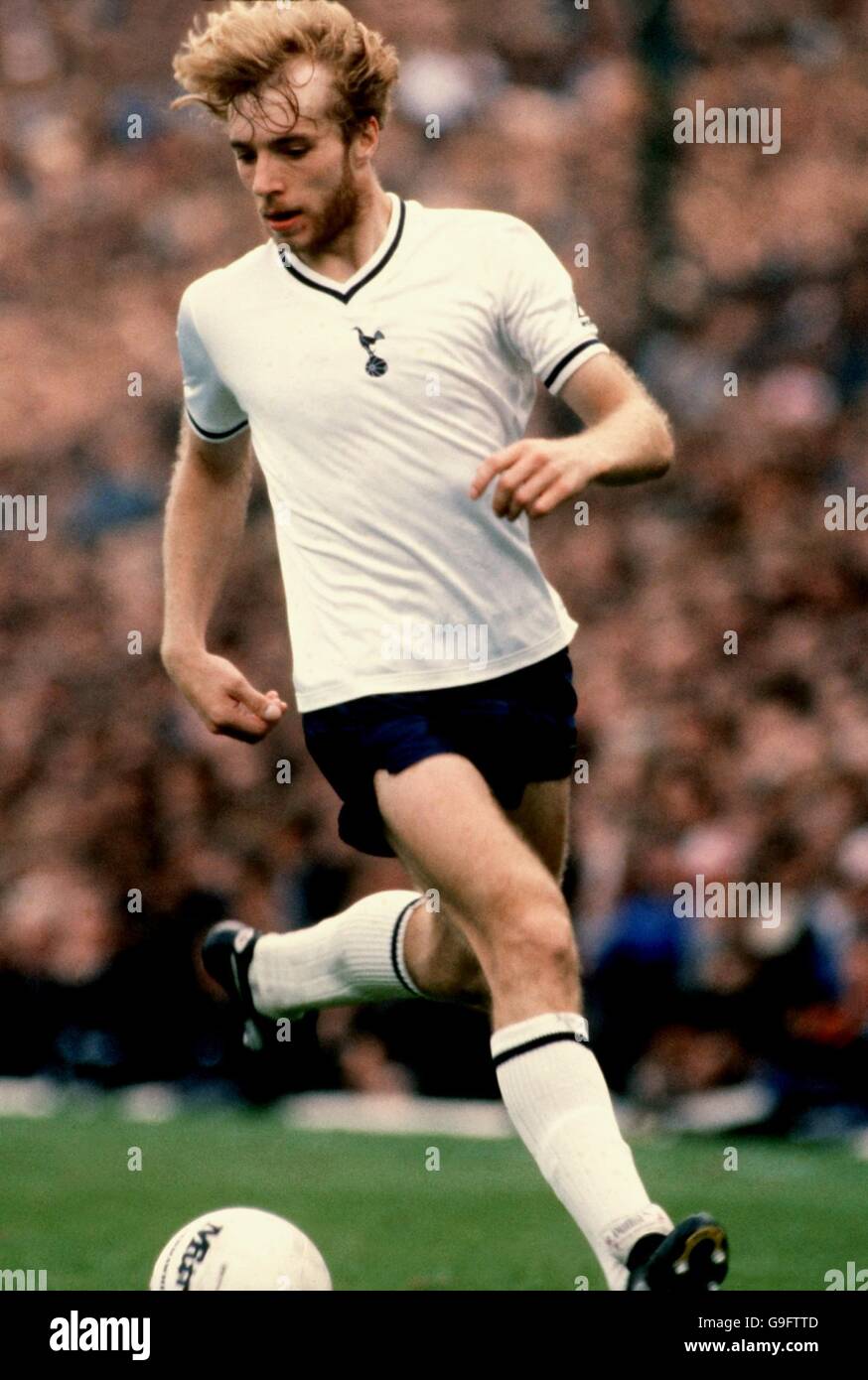 Steve archibald football hi-res stock photography and images - Alamy