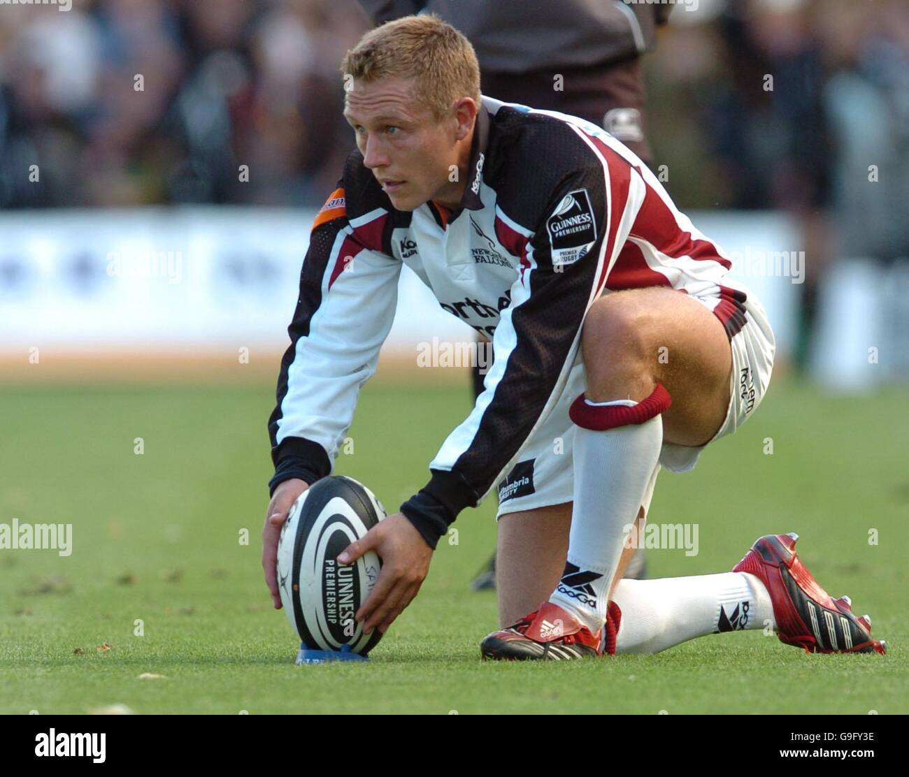 Newcastle falcons jonny wilkinson hi-res stock photography and images ...