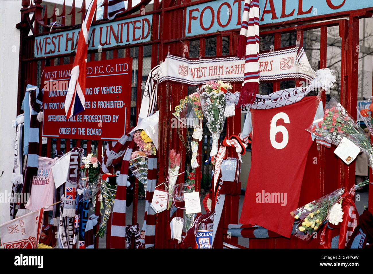 Soccer - Tributes To Bobby Moore Stock Photo - Alamy