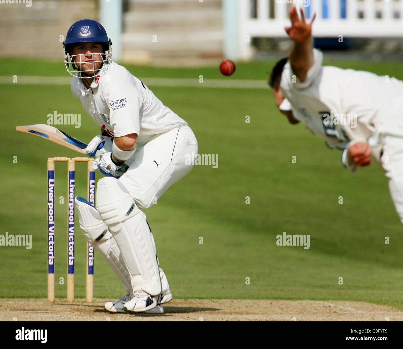 Cricket kent simon cook hi-res stock photography and images - Alamy
