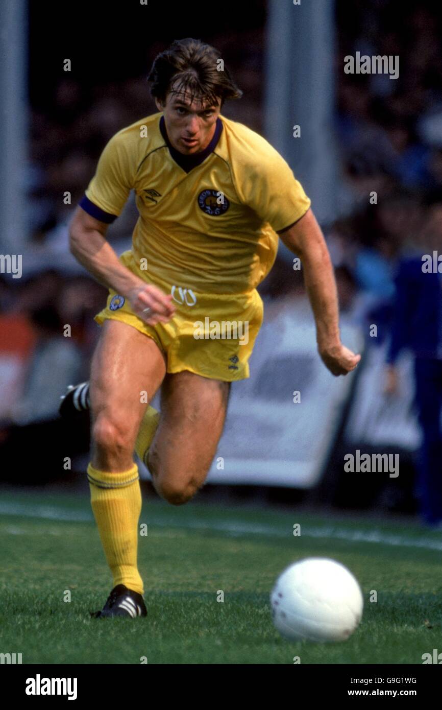 Carl harris of leeds united hi-res stock photography and images - Alamy