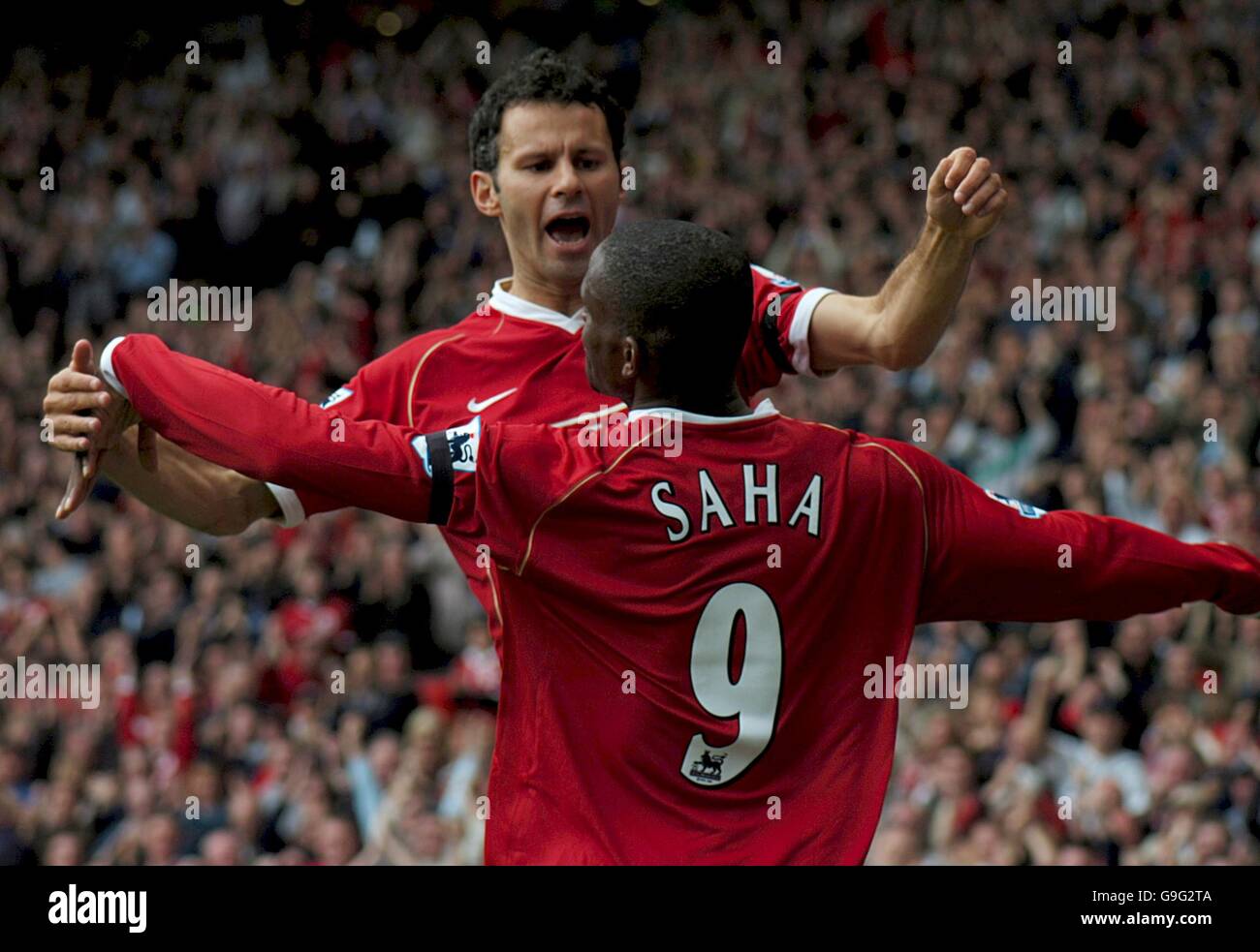 Louis saha celebrate hi-res stock photography and images - Alamy