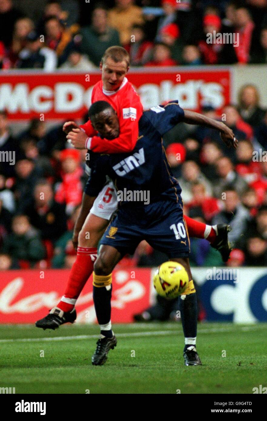 Nottingham forests tony vaughan hi-res stock photography and images - Alamy