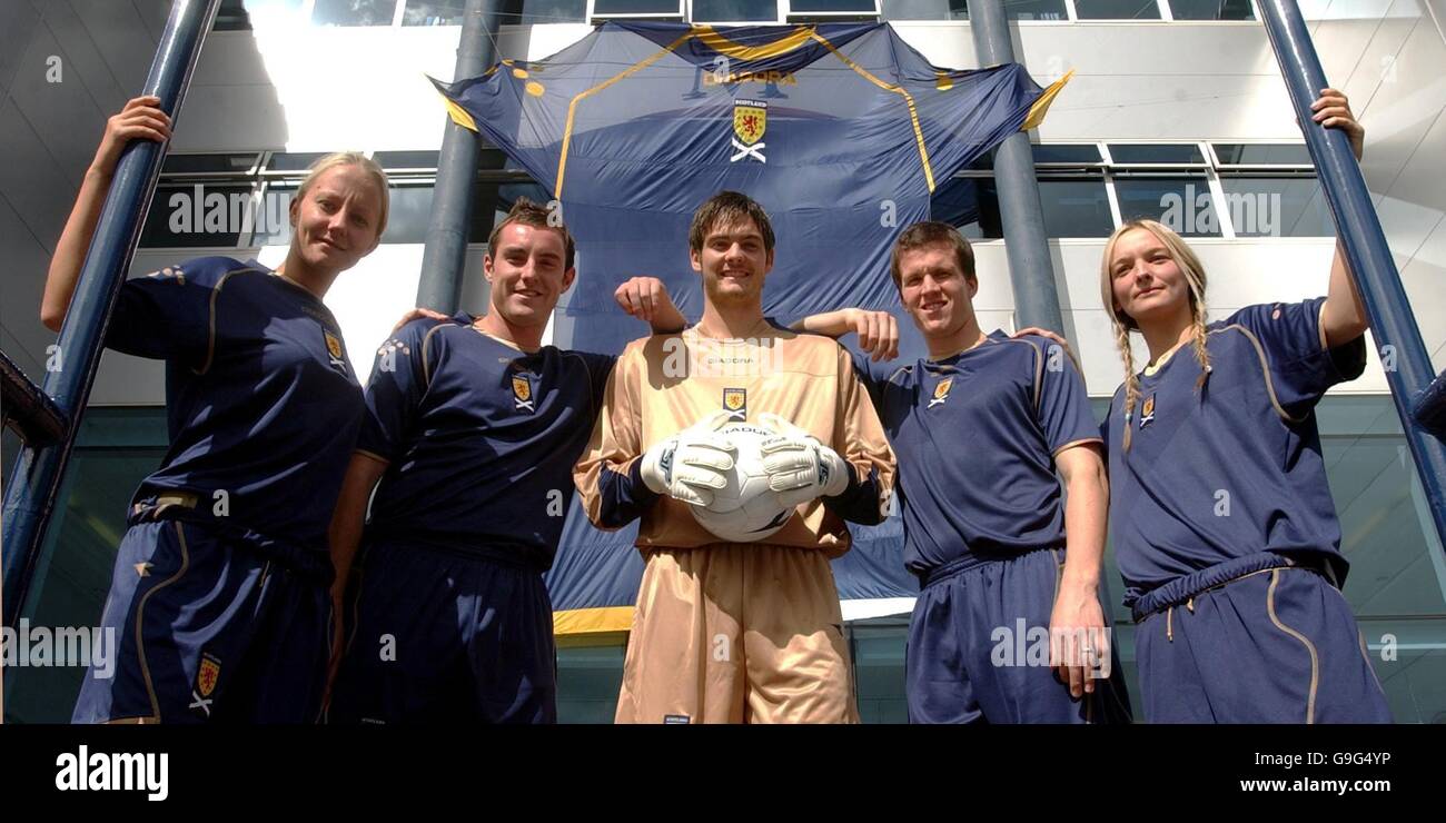 Scotland players (left to right) Stacey Cook, Kris Boyd, Craig Gordon ...