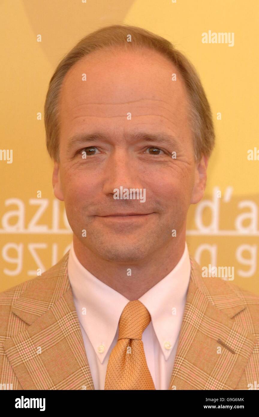 Ap out director douglas mcgrath photocall new film infamous hi-res ...