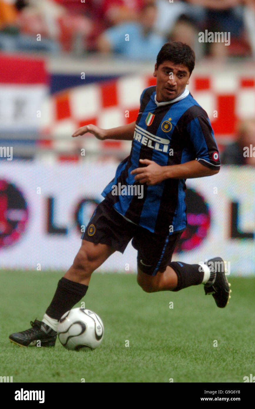 Julio cruz inter hi-res stock photography and images - Alamy