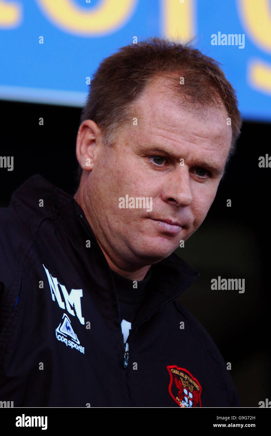 Carlisle uniteds manager neil mcdonald hi-res stock photography and ...