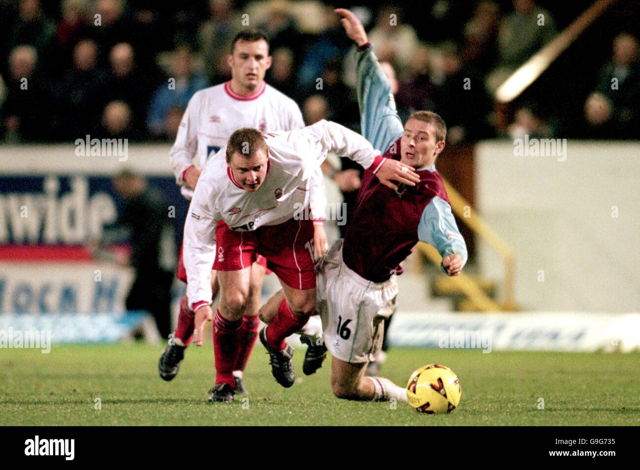 Nottingham forests tony vaughan hi-res stock photography and images - Alamy