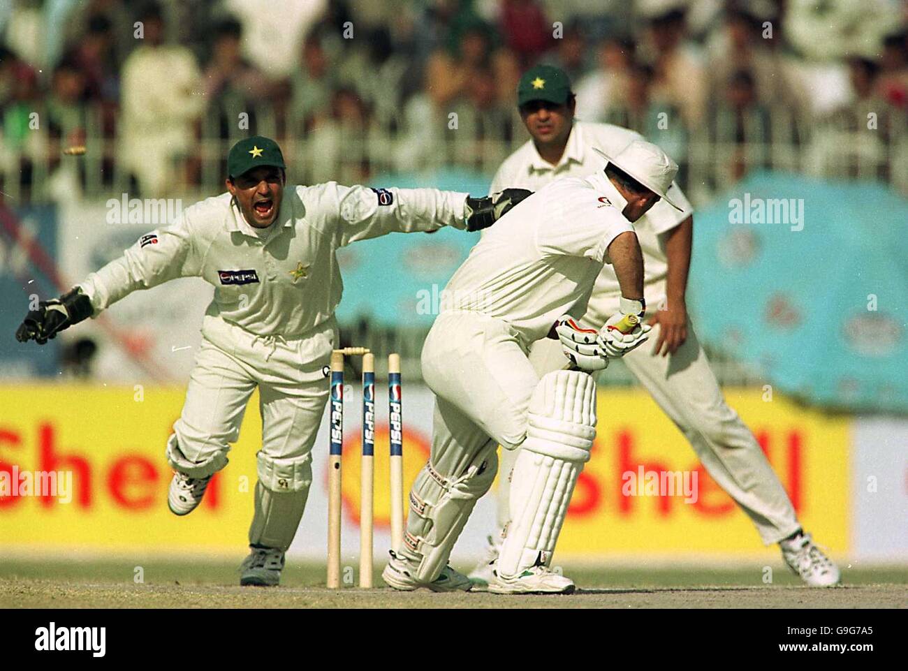 Cricket - Second Test - Pakistan v England - Day Five. England's Graham ...