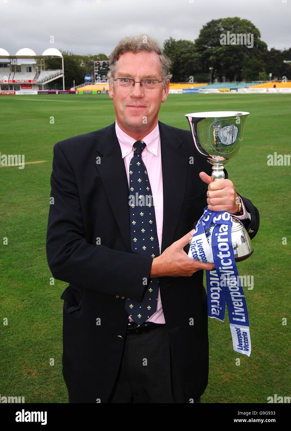 Surreys chief executive paul sheldon with the trophy hi-res stock ...