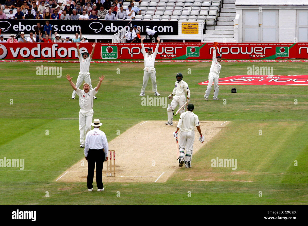 Cricket - Third npower Test match - England v Pakistan - Headingley ...