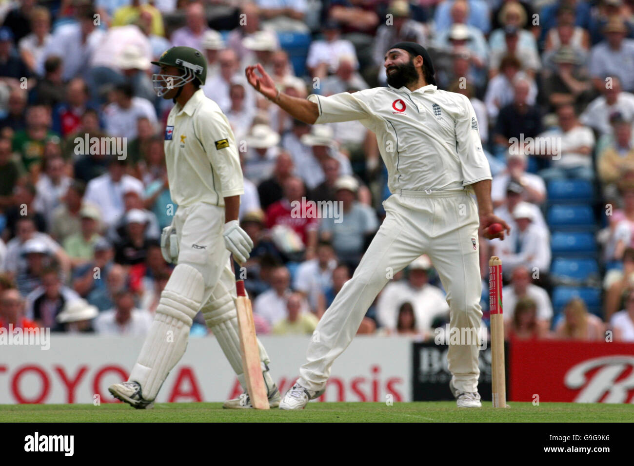 Cricket - Third npower Test match - England v Pakistan - Headingley ...