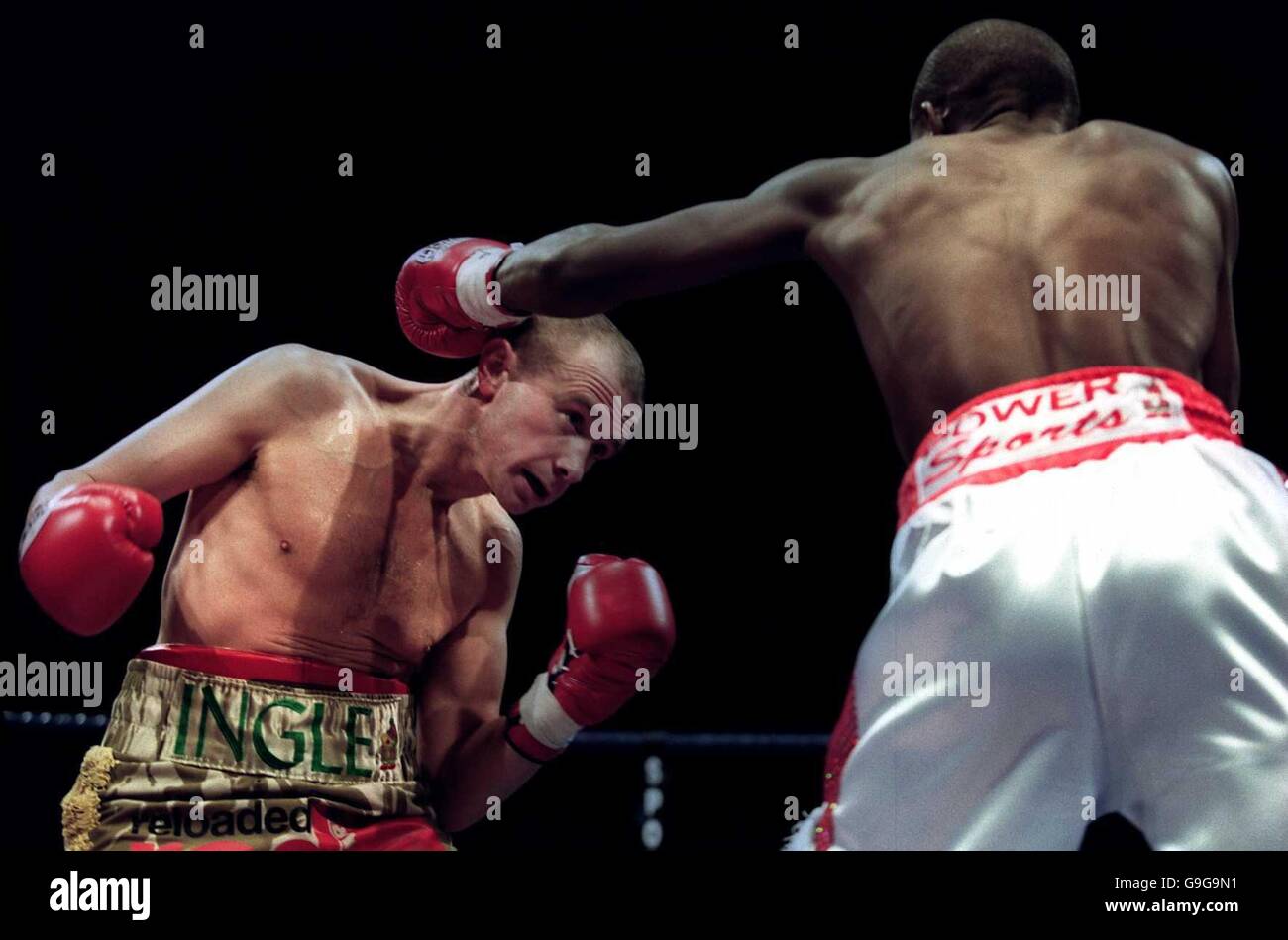 Boxing - IBF World Featherweight Championship - Paul Ingle v Mbulelo Botile Stock Photo - Alamy