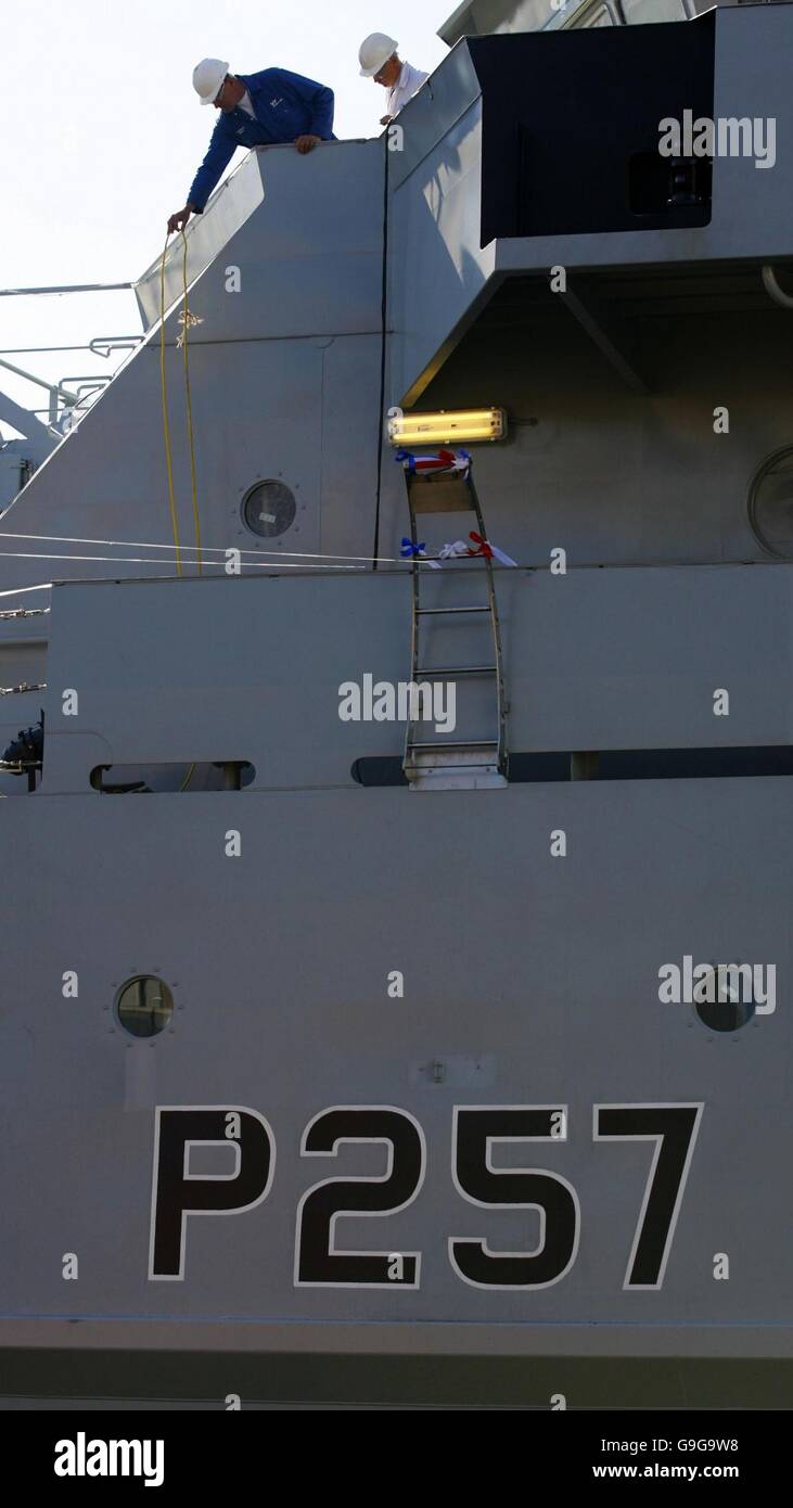 The Royal Navy's new 80 metre Offshore Patrol Vessel HMS Clyde is ...