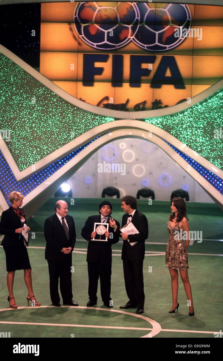 Maradona fifa player of the century hi res stock photography and images Alamy