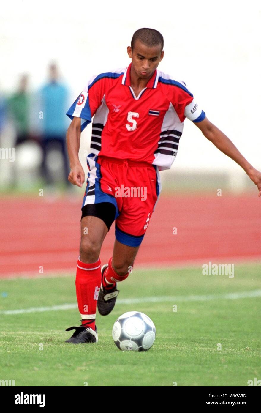 Soccer - Asian Cup Lebanon 2000 - Iraq v Thailand Stock Photo - Alamy