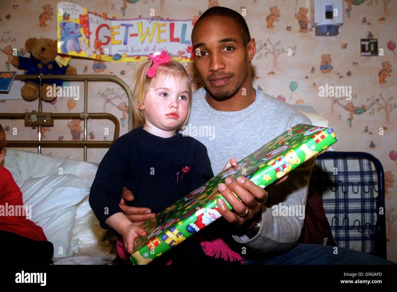 Hospital christmas presents hi-res stock photography and images - Alamy