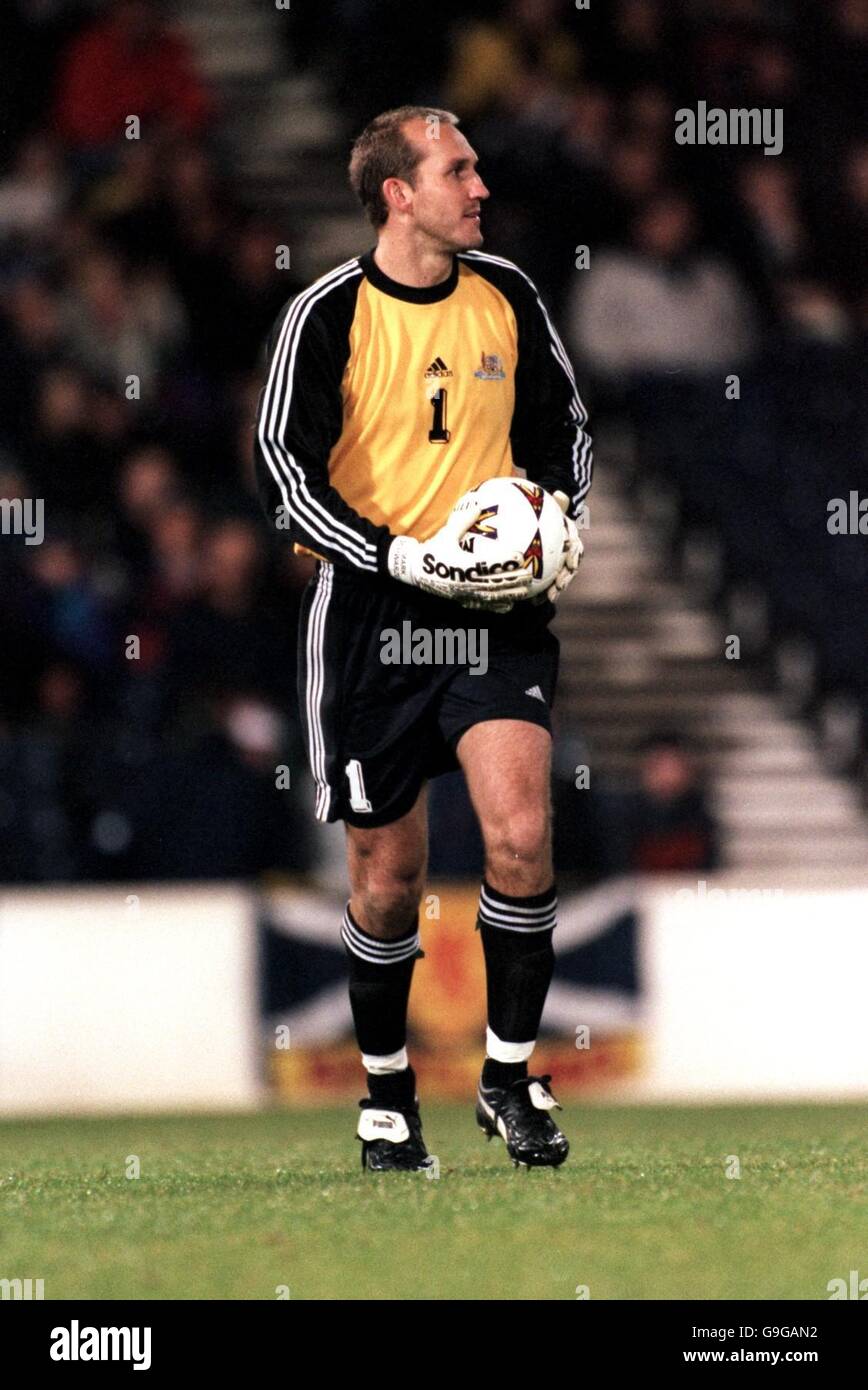 Mark schwarzer of australia hi-res stock photography and images - Alamy