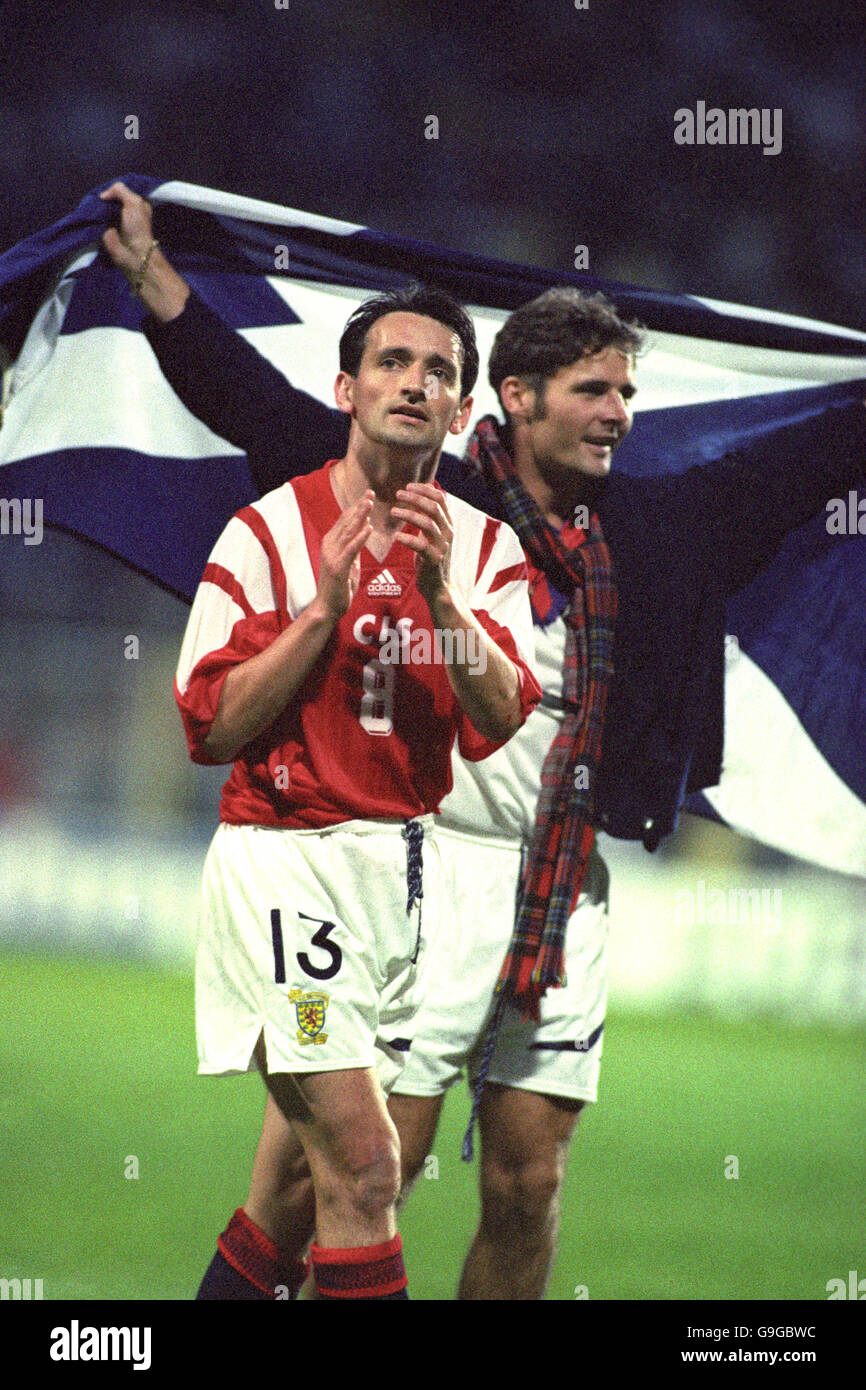 SCOTLAND'S PAT NEVIN THANKS THE FANS AFTER WINNING AGAINST CIS Stock ...