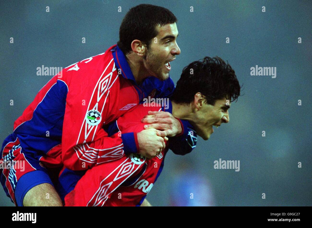 Bologna's Enzo Maresca (l) congratulates teammate Julio Ricardo Cruz (r ...