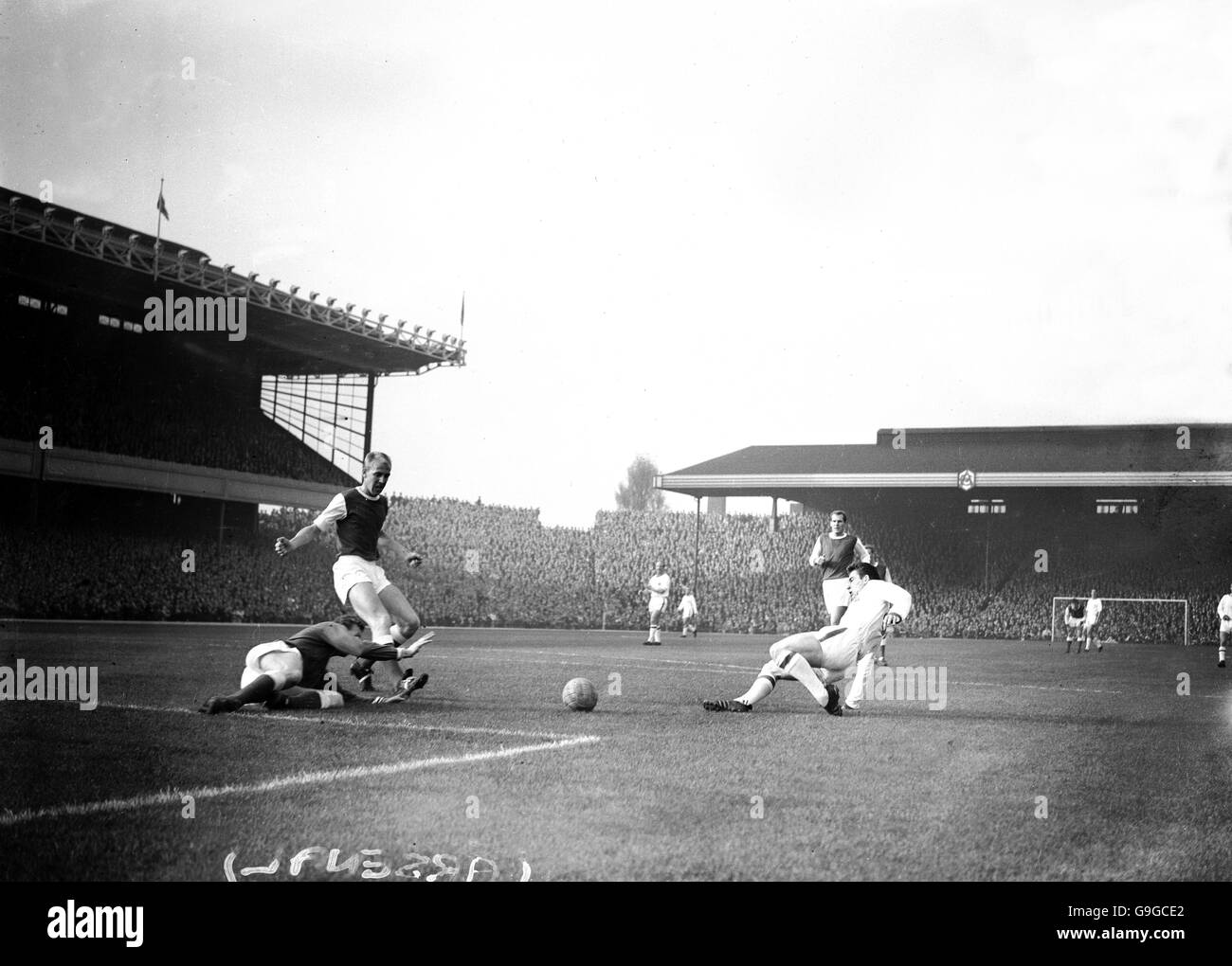 (L-R) Arsenal goalkeeper Bob Wilson and teammate Ian Ure foil ...