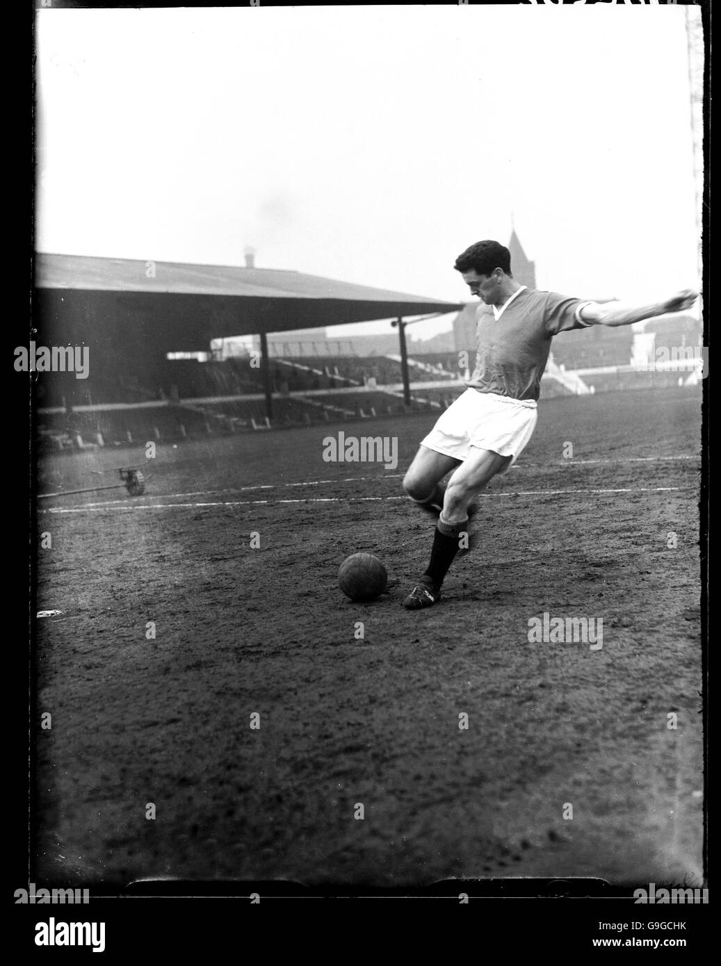Tommy taylor manchester united hi-res stock photography and images - Alamy