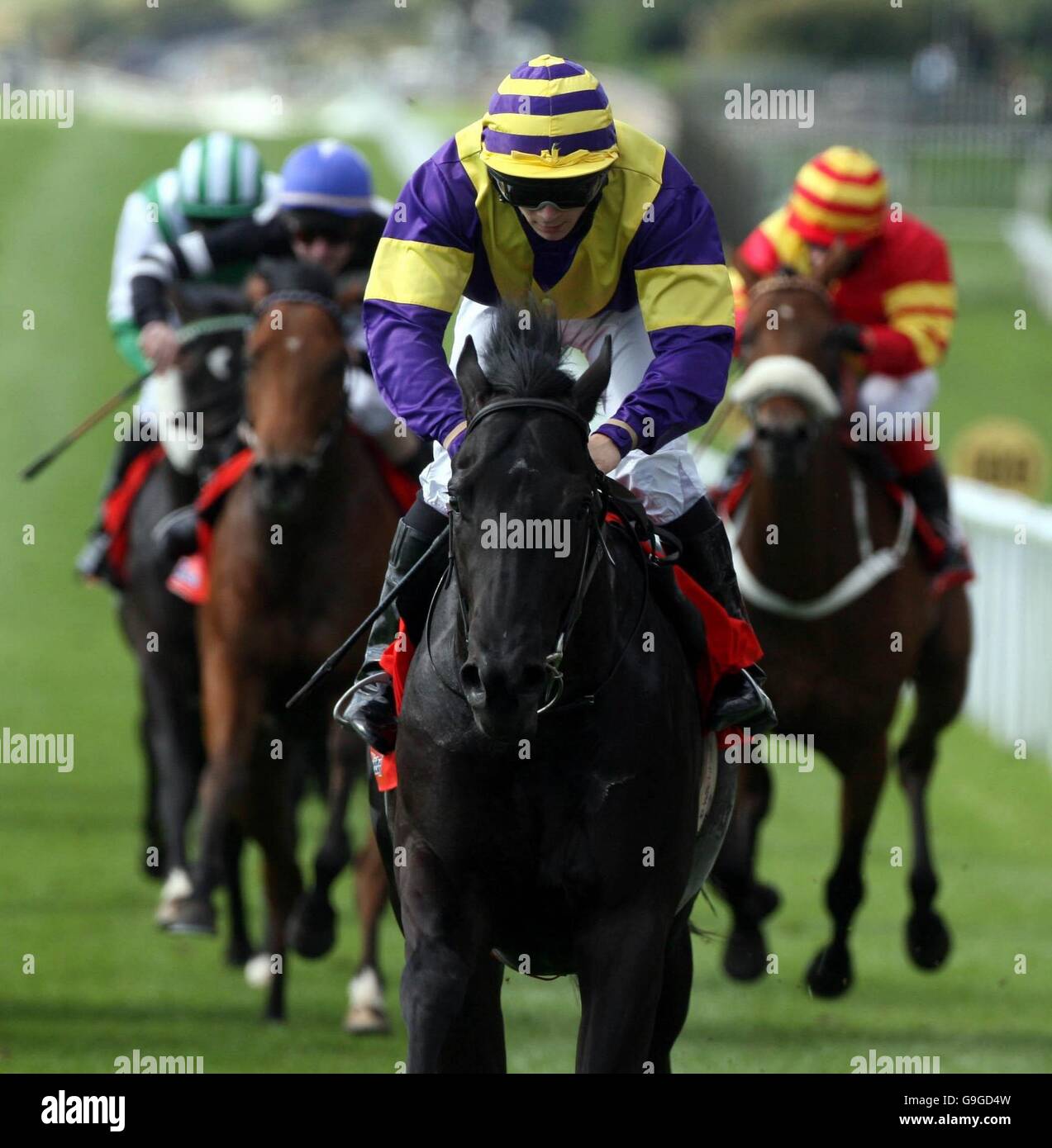 Jockey wayne lordan hi-res stock photography and images - Alamy