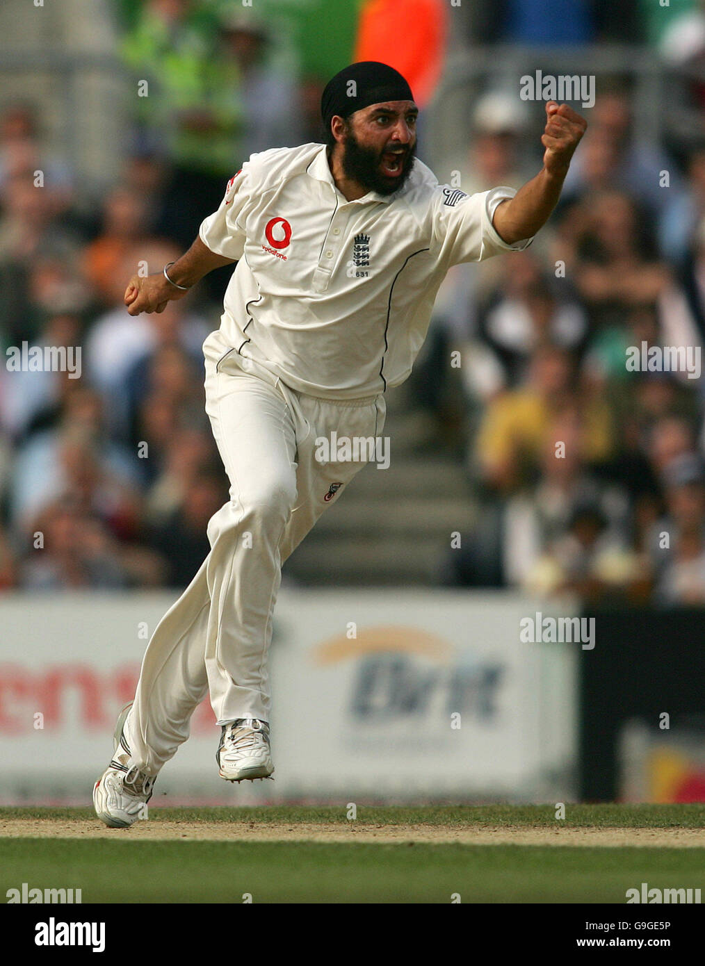 England's Monty Panesar celebrates taking the wicket of Pakistan's Umar ...