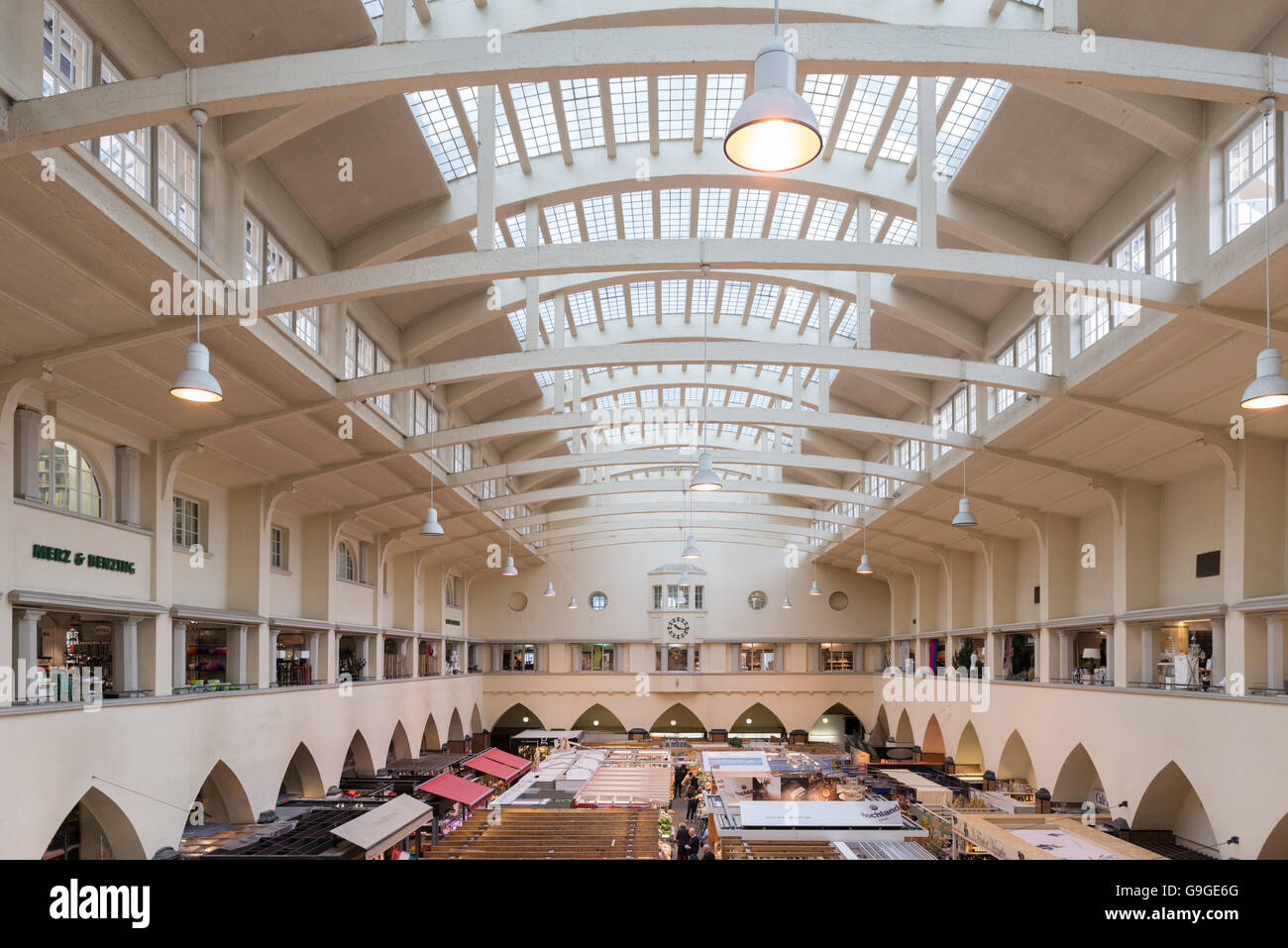 View to market hall hi-res stock photography and images - Alamy