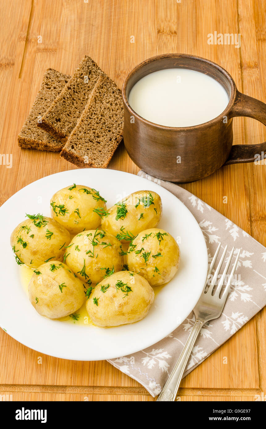 Traditional Ukrainian new potatoes, rustic food photography Stock Photo ...