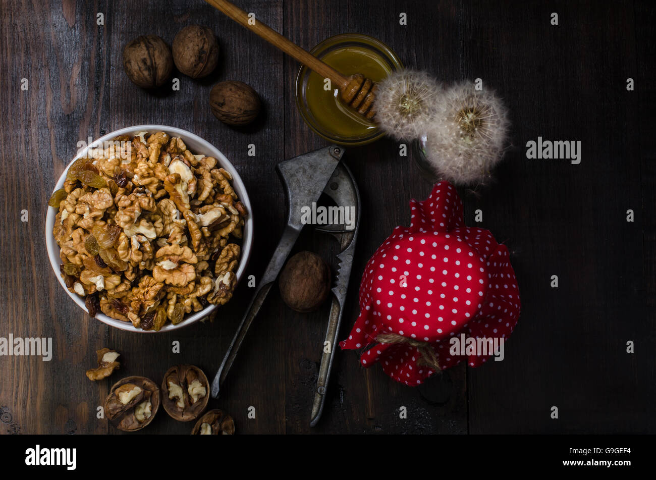 Walnut still life hi-res stock photography and images - Alamy
