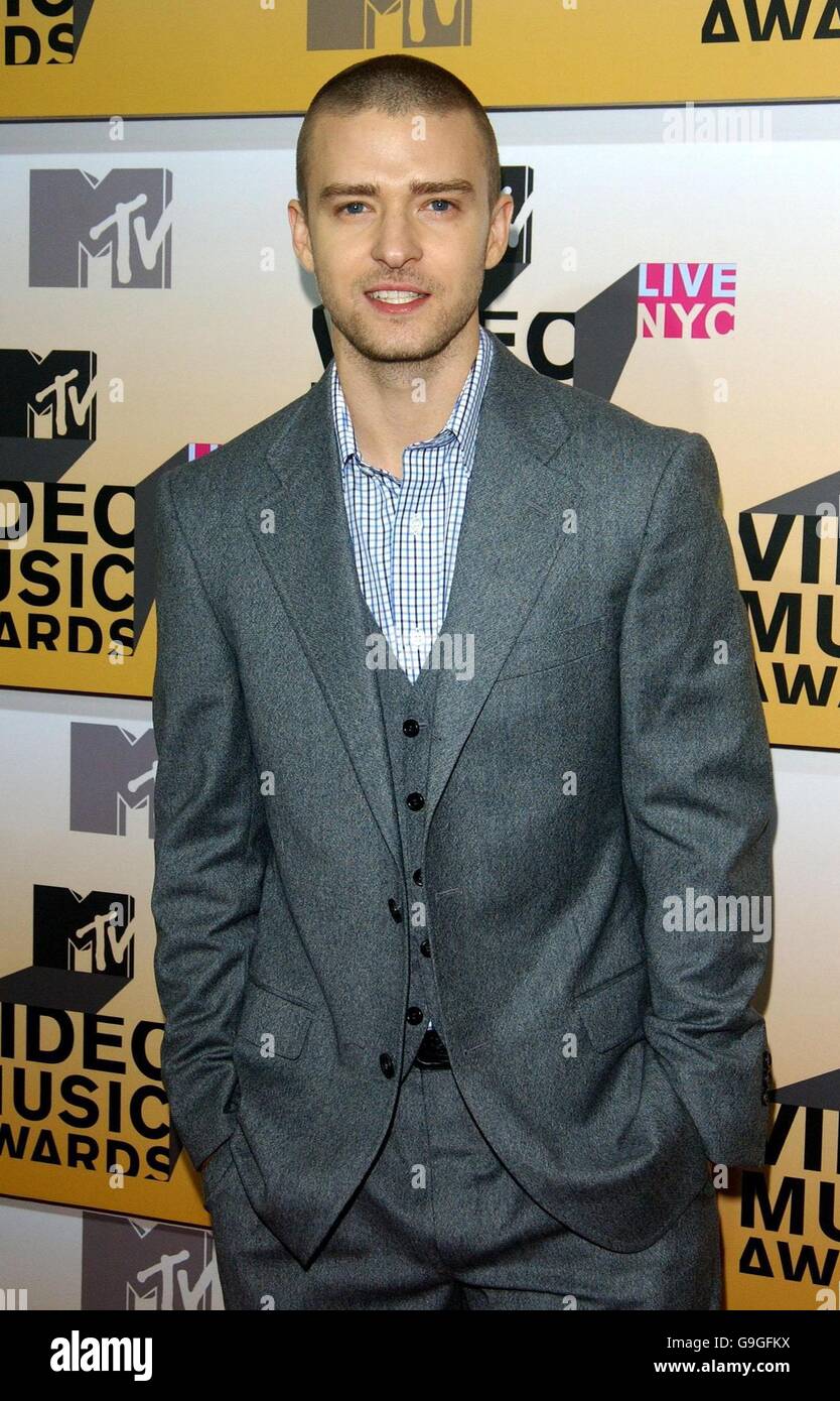 Justin Timberlake arrives at the MTV Video Music Awards at Radio City ...