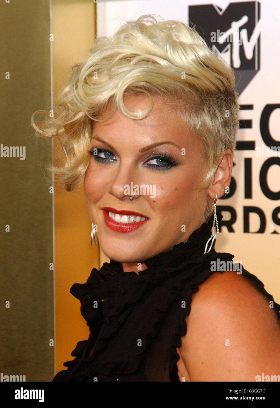 Ap out pink arrives mtv video music awards radio city hi-res stock ...