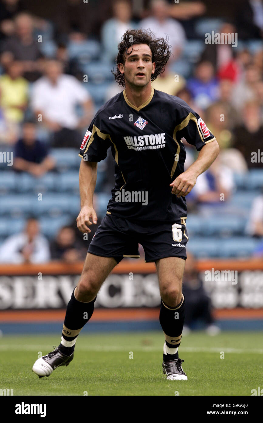 Millwall v oldham athletic hi-res stock photography and images - Alamy