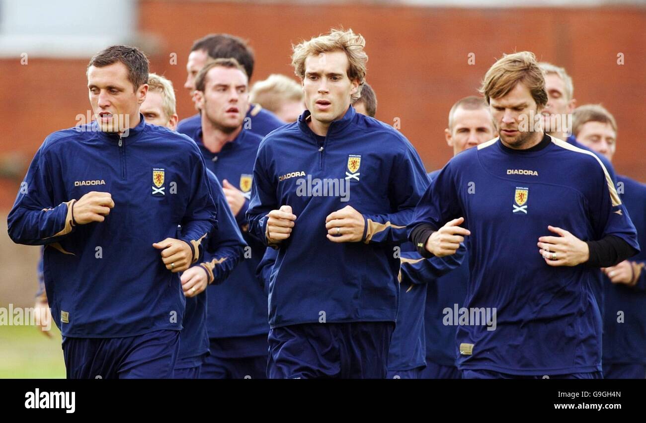 Left to right scotlands scott severin hi-res stock photography and ...